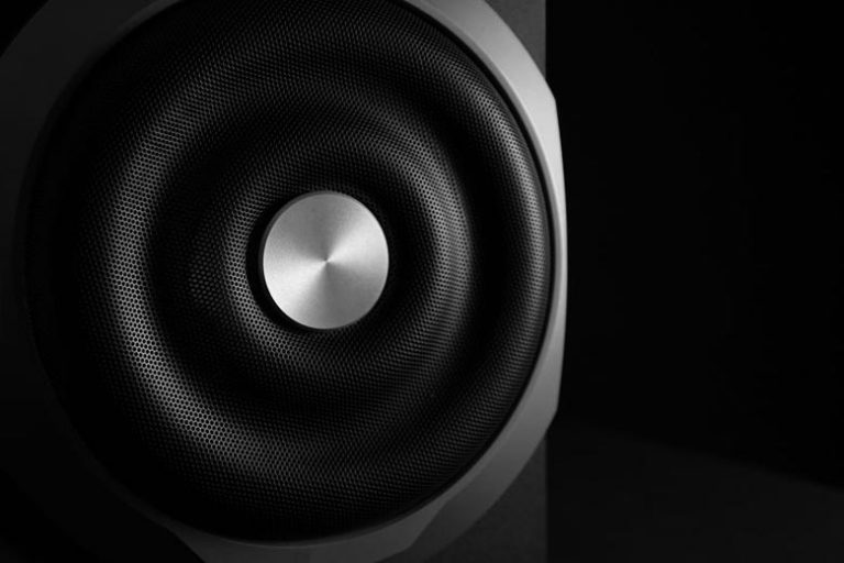 What Is a Woofer? An Audiophile’s Explanation | Playbutton