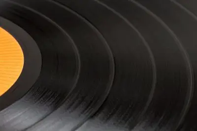 Are Vinyl Records Mono or Stereo? How To Tell | Playbutton